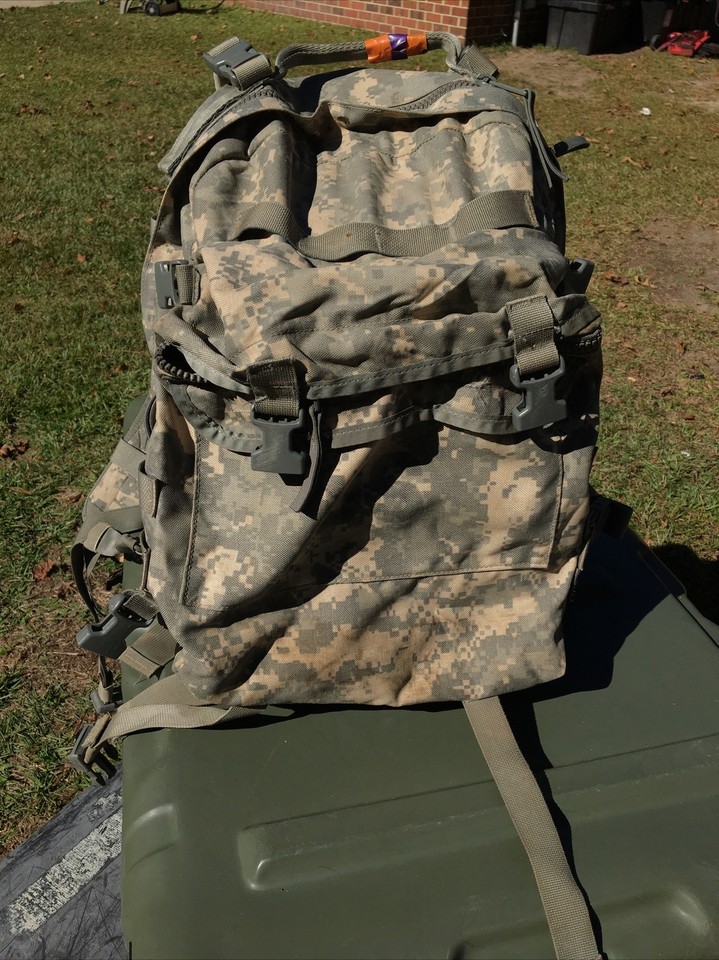 US Army Molle II Rifleman Set 15 Piece Kit ACU Digital Camo.. Free ...