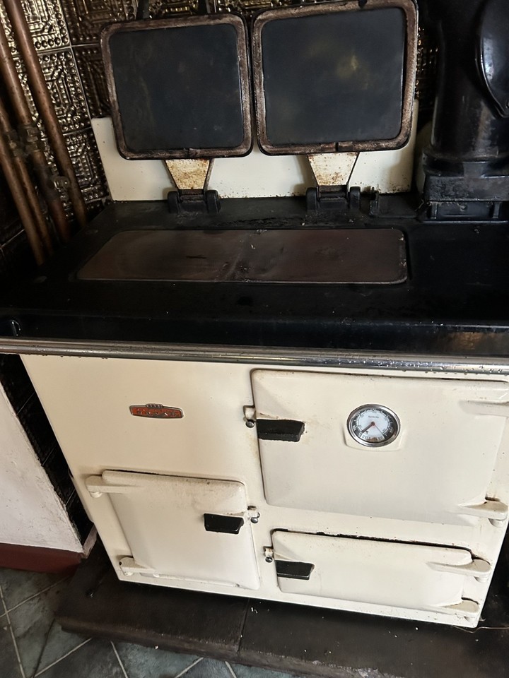 Rayburn Royal OF22 Oil Fired Range Cooker / Boiler | eBay UK