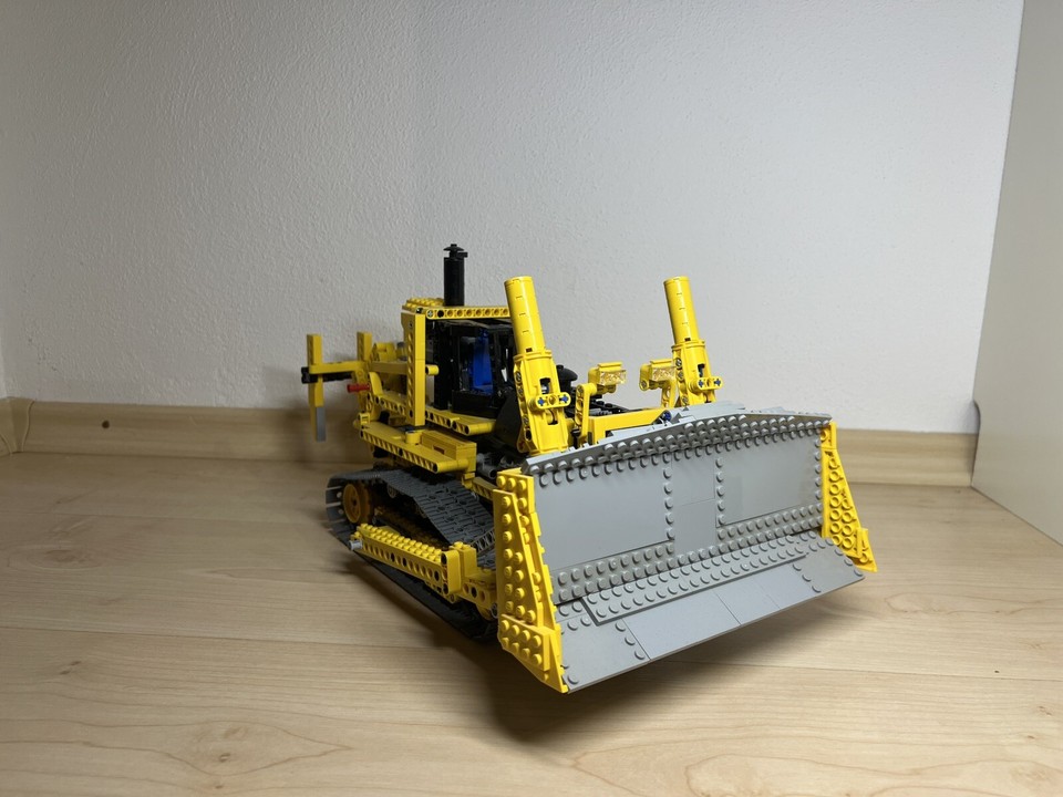 Seltenes Set: LEGO TECHNIC: Motorized Bulldozer (8275) 673419091688 ...