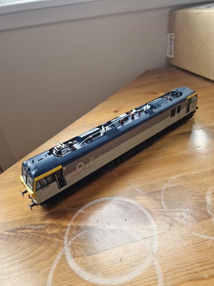 Lima BR Class 92 92001 Victor Hugo Electric Locomotive OO Gauge 204777 ...