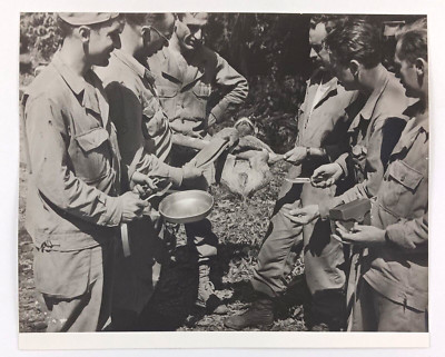 1940s Army Soldiers Three Toed Sloth Mess Kit Knife Humor Vintage Press ...