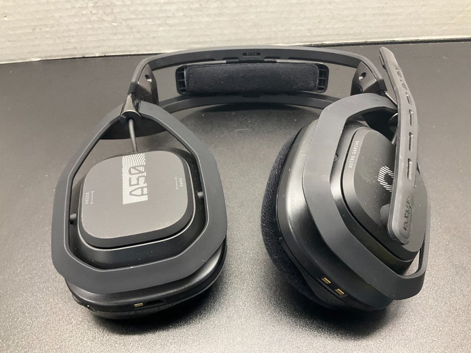 ASTRO Gaming A50 Gen 4 Wireless Gaming Headset Black and Gold for PC ...