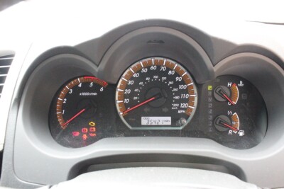 Toyota Hilux 2011-2016 3.0 Auto/Man Instrument Cluster Speedometer ...