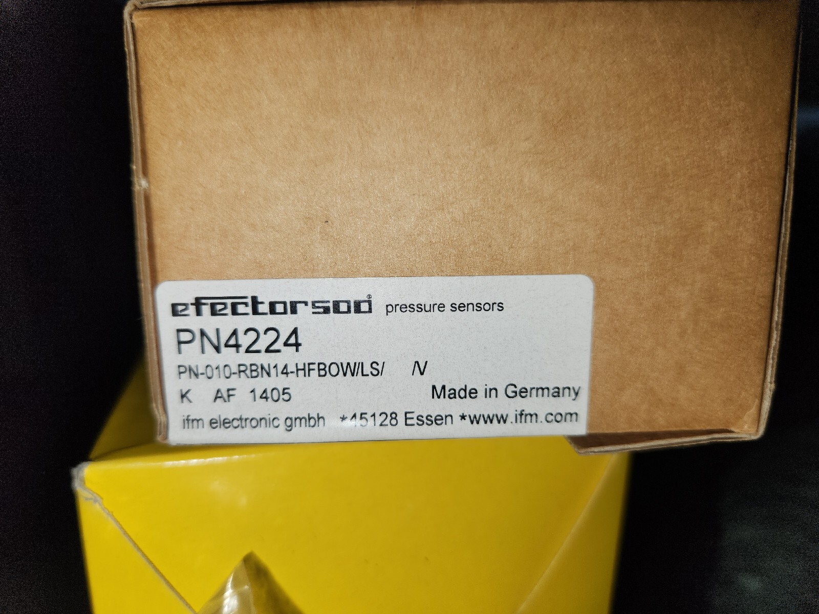 Ifm Effector Pressure Sensor With Display PN4224, 0 To 145 Psi | eBay