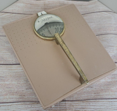 Vintage Style House Mid-Century Modern Bathroom Scale Permanently ...