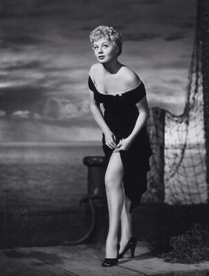 BEAUTIFUL SHELLEY WINTERS 8X10 Photo | eBay
