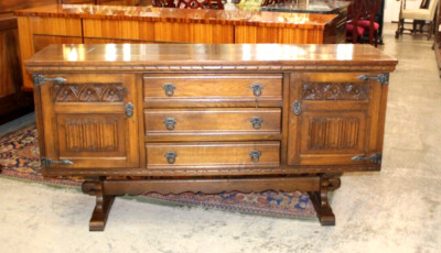 Post-1950 - Buffet Bar