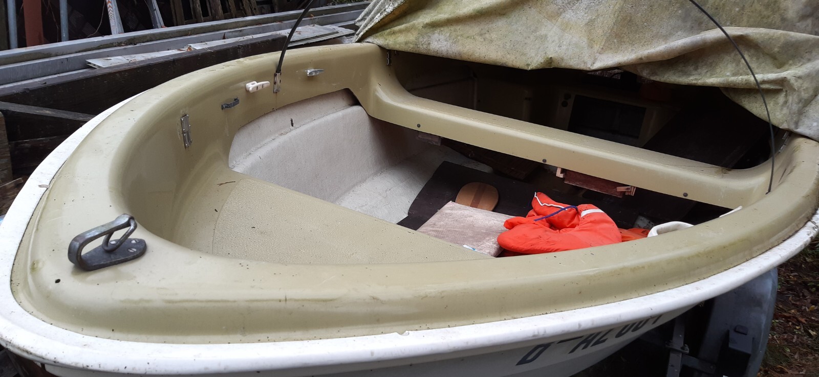 Norwegisches rauwassertaugliches Boot von SAGA mit Echtermann Trailer ...