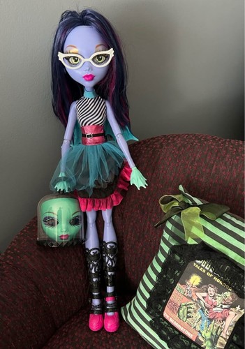 Monster High Voltageous Gore Friend Gore Geous 28” Frightfully Tall ...