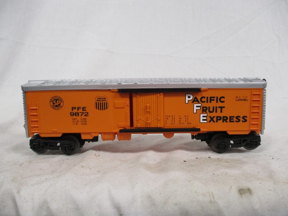 Lionel 6-9872 Pacific Fruit Express Reefer Car - O Gauge | eBay