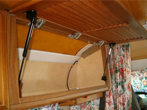 Upgrade Kit RV Nitro Prop GMC Gas Strut Spring Lift Rod Upper Cabinet ...