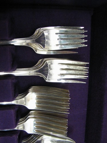 Set Nobility Silver Plate Silverplate Reverie Flatware 65 pcs Service ...