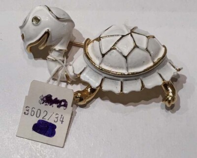 Vintage CORO GOLD Tone White Enamel Textured Turtle Pin Brooch New with ...