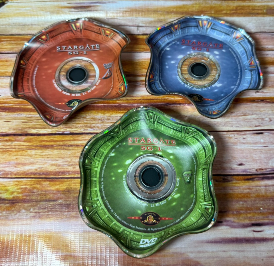 Up Cycled Recycled TV Movie Video Game DVD Discs Disks Key Bowls ...