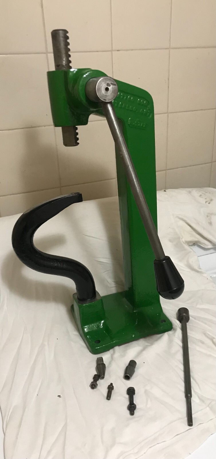 Ice skate riveter Battco (foot, leatherware, equipment repair | eBay