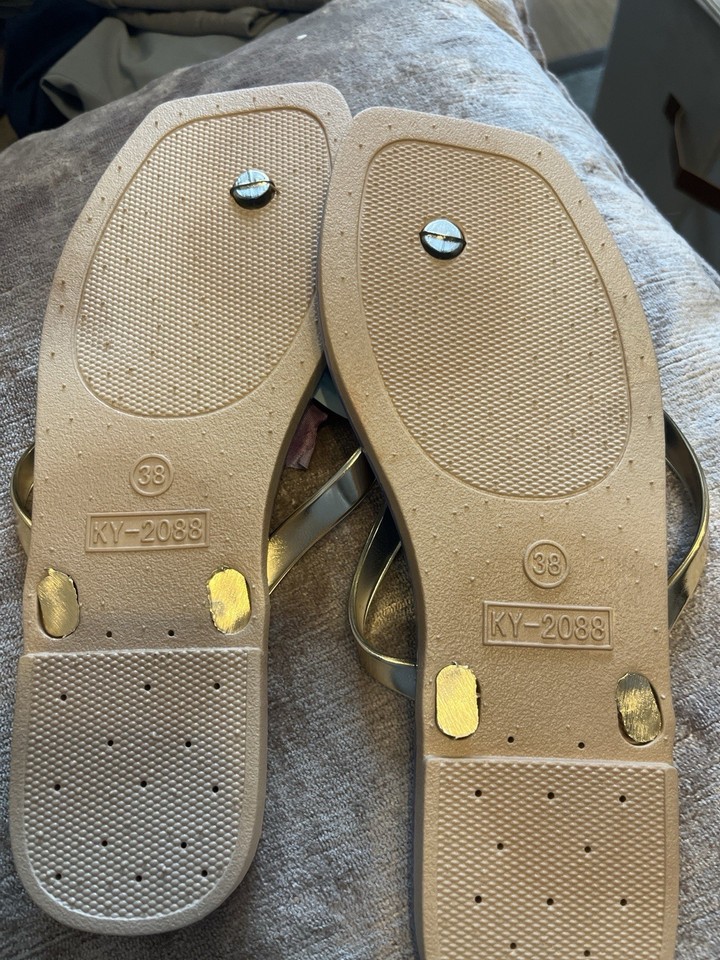 Women’s Purple Floral Flip Flops Sandals EU 38 UK 5 Gold Strap Summer ...