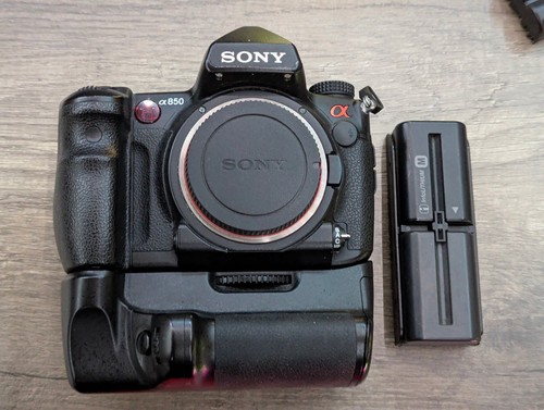 Sony Alpha A850 24.6MP Digital SLR Camera - Black (Body Only ...