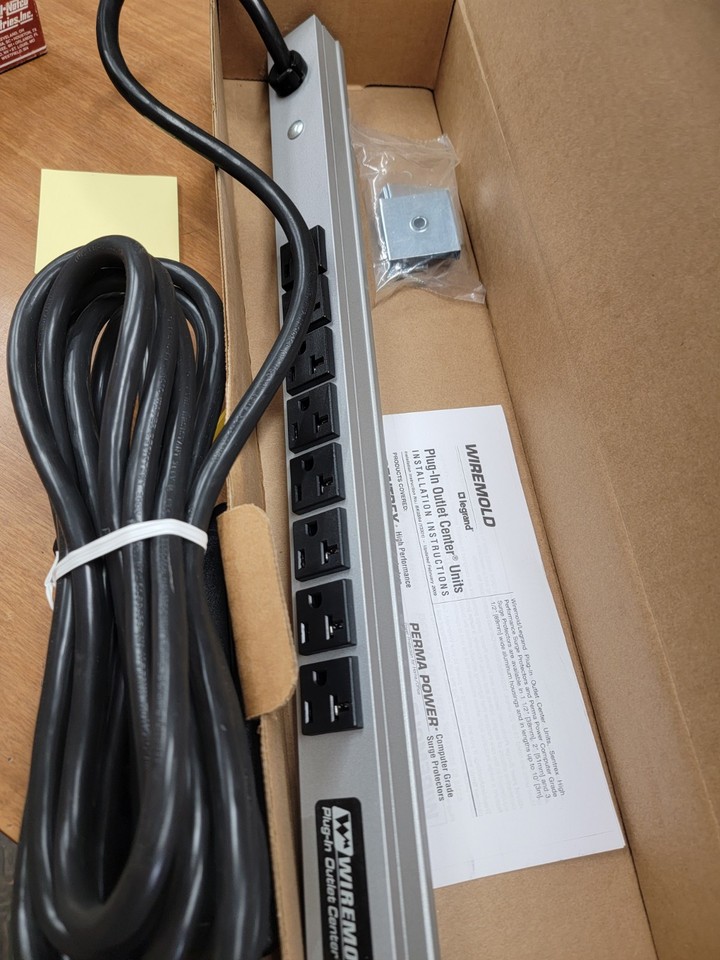 Wiremold 8-Outlet 20A 120V Circuit Breaker Power Strip - 2008ULBD20R ...