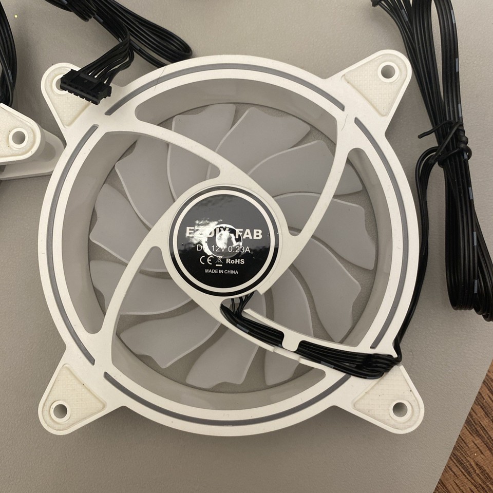 4 EZDIY-FAB White Moonlight 120Mm RGB PWM Case Fan with RGB PWM Fan Hub ...