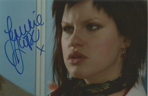 HEX* JEMIMA ROOPER 'THELMA BATES' SIGNED 6x4 ACTION PHOTO+COA | eBay