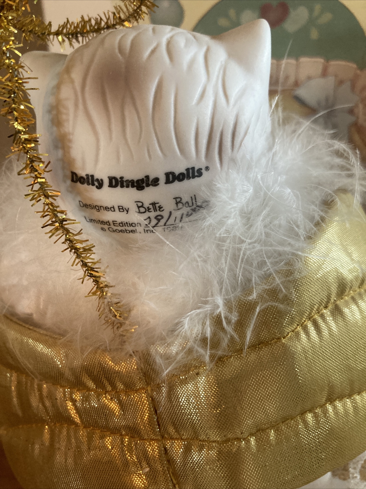 DOLLY DINGLE Cat Goebel "Angel Dingle" Xmas Bette Ball Porcelain 8 1/2 ...