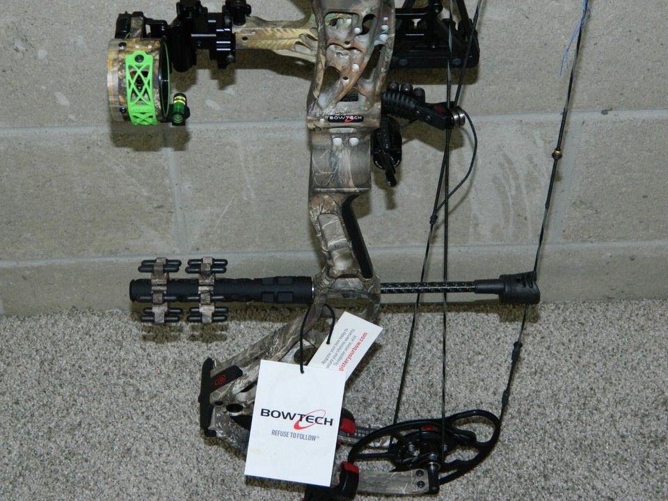 NEW Loaded BOWTECH Solution Bow Package- 50 to 60 lb- 25 to 30"- Realtree Camo | eBay