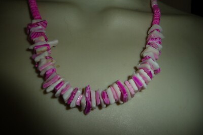 #14/3A vtg NECKLACE 9"L PINK & WHITE CHUNKS OF PUKA SHELL | eBay