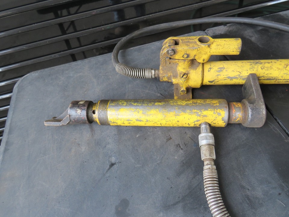 Enerpac Hydralic Ram Spreader with feet. Wire, cable ram with pump | eBay