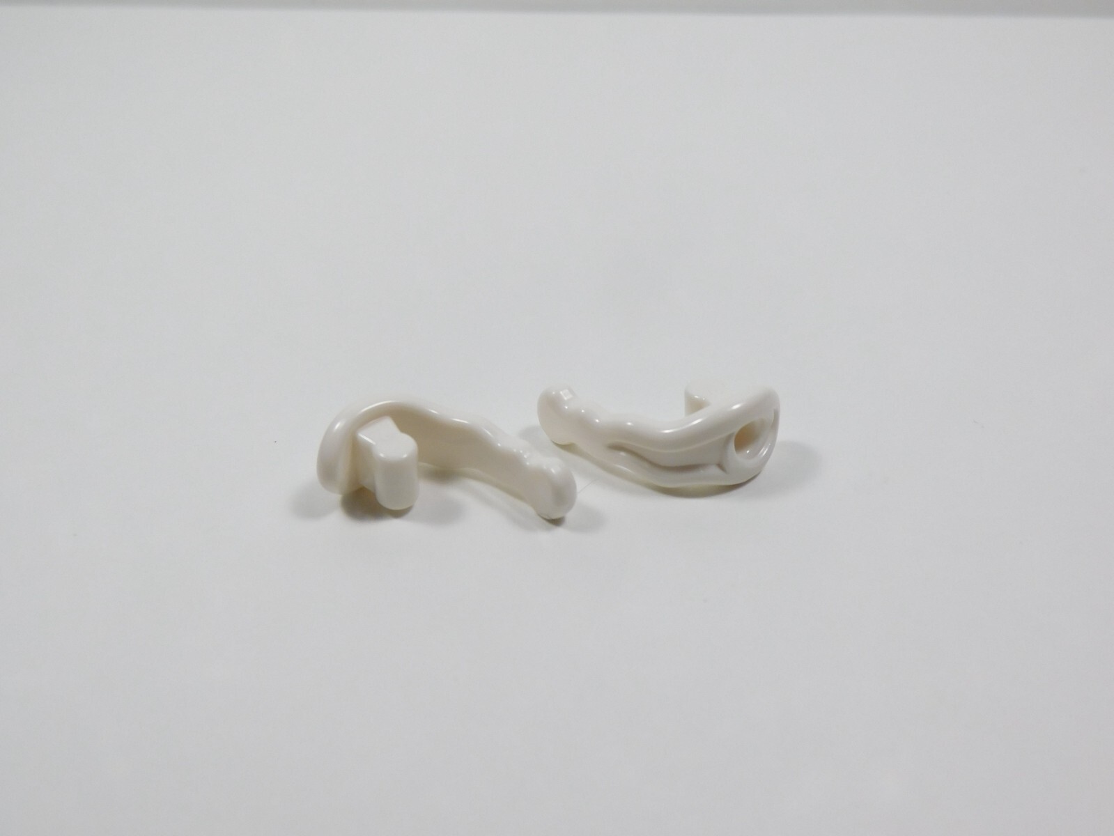 LEGO 2 White Mini Shooter w/ Shaft Weapon Minifig F13 | eBay