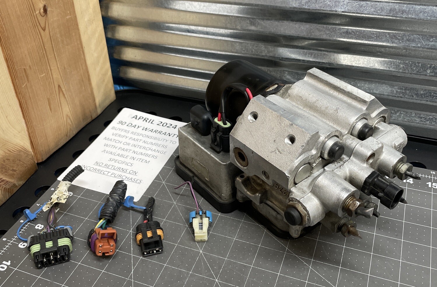 Chevy Suburban Tahoe Express 1500 2500 ABS Anti Lock Brake Pump Module ...