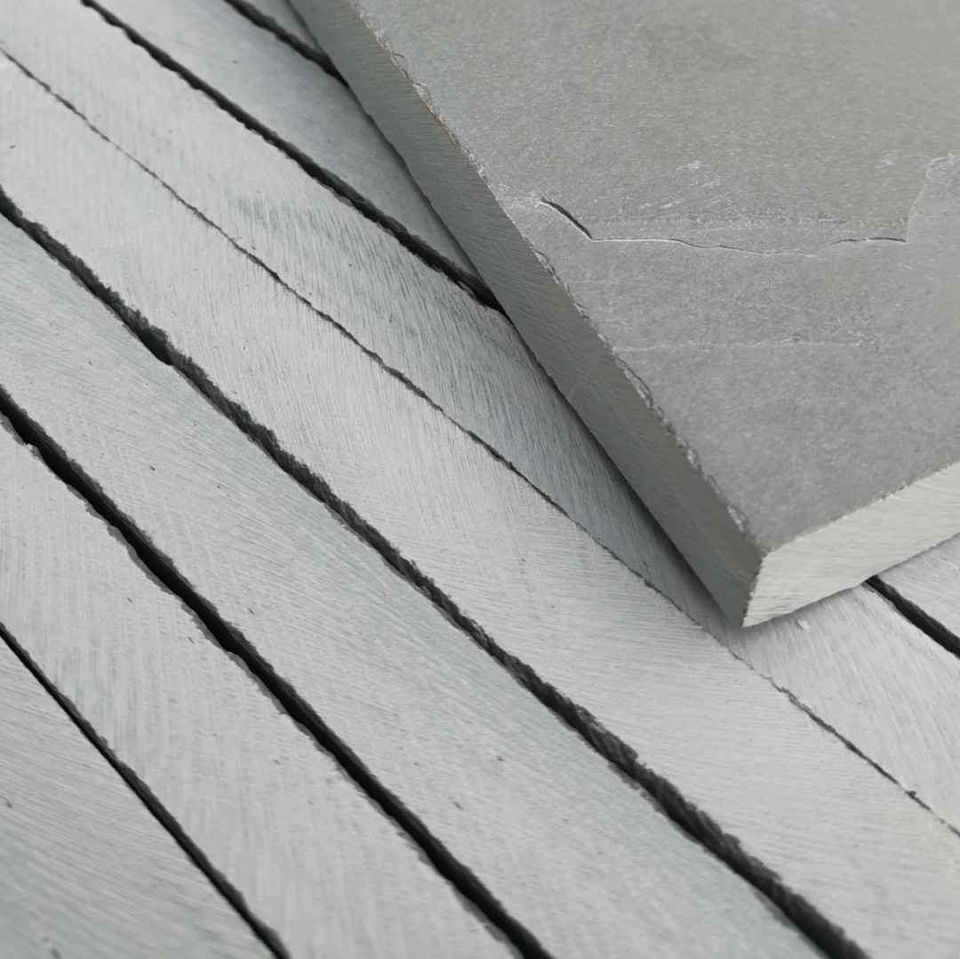 Grey Slate Coping Pond Slabs 800 x 250 | £30.64/m2 | £10.51 collect ...