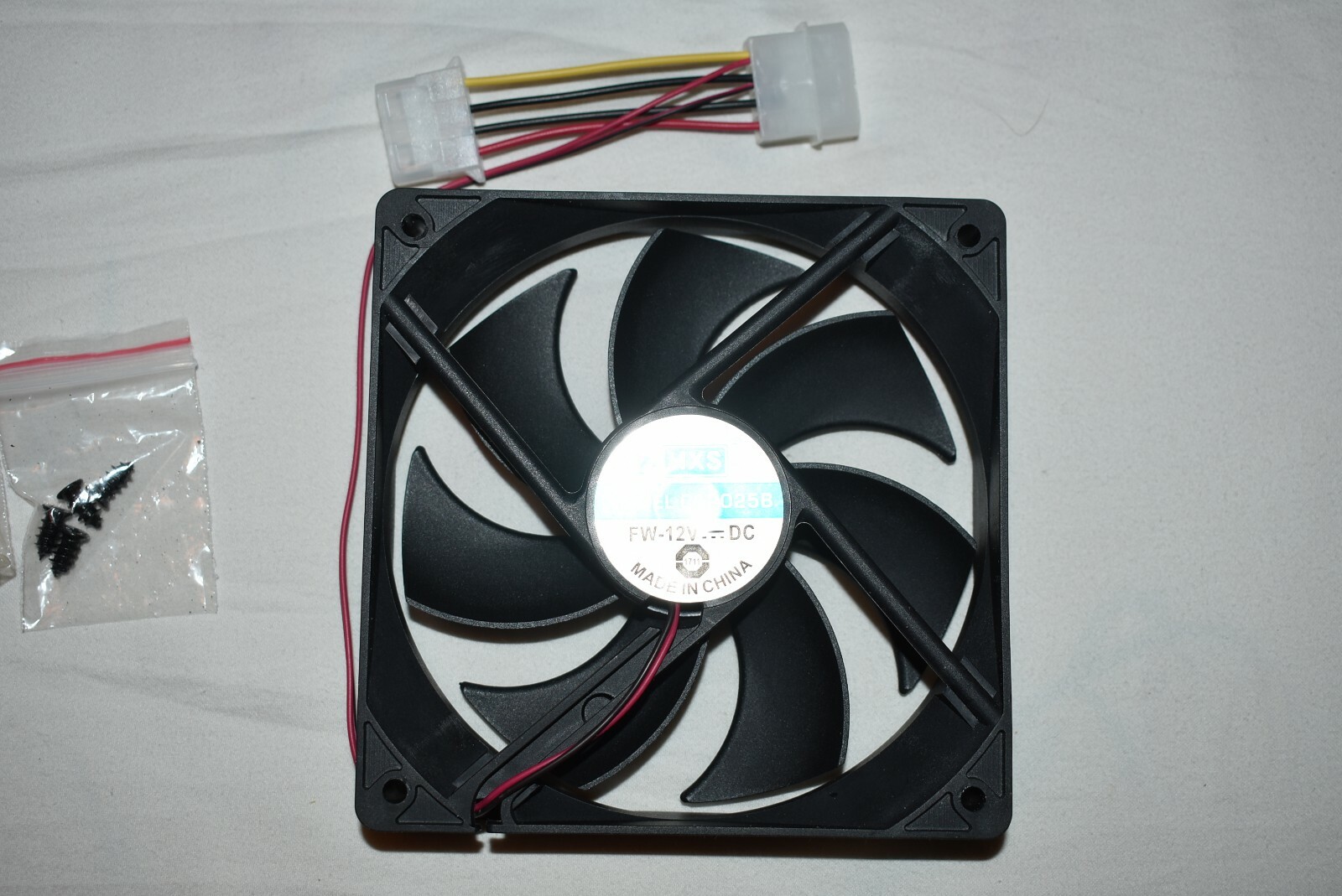 2 - NEW 120mm x 120mm x 25mm 1200 RPM ± 10% DC Fan 4 PIN 2 wire HXS ...