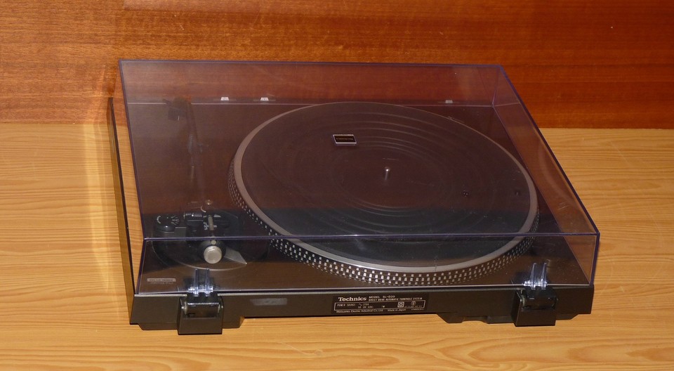 Technics SL-D30 - Plattenspieler/ Turntable - Direct Drive Full ...
