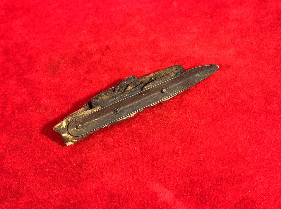 SCARCE ANTIQUE CA 1920 NATIVE AMERICAN PRIMITIVE STEEL & LEATHER CORN ...