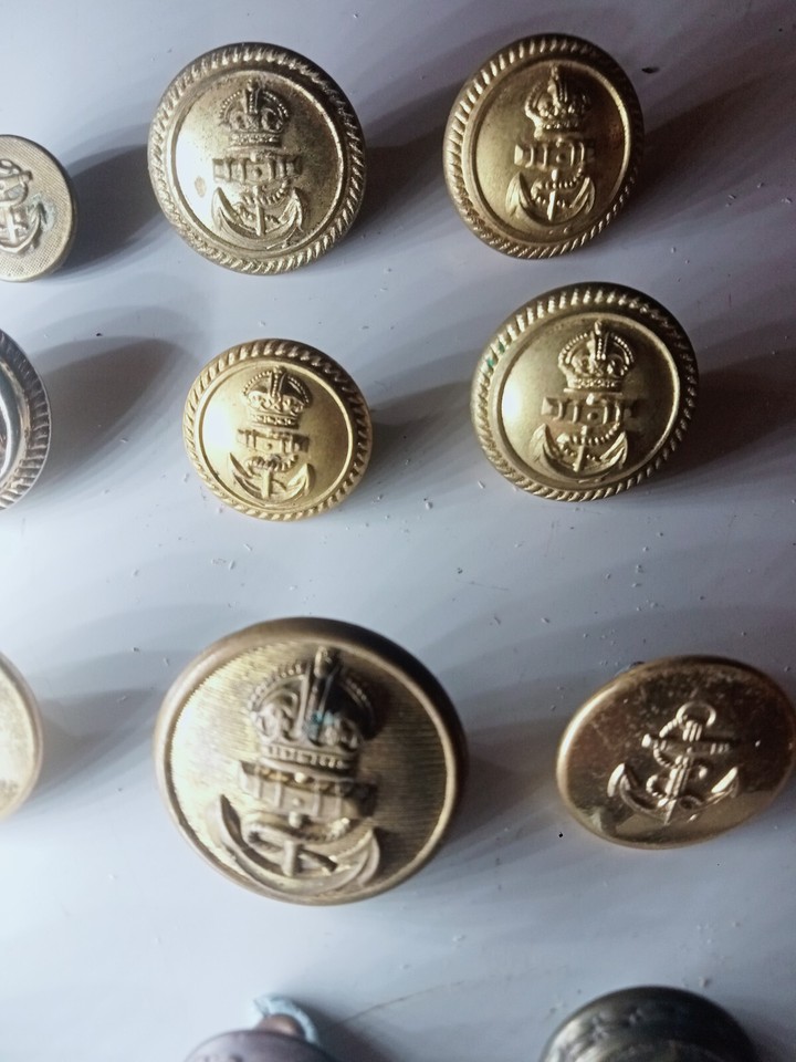 13 x Royal Marines WW2 Various Military Brass Buttons. Commando's ...