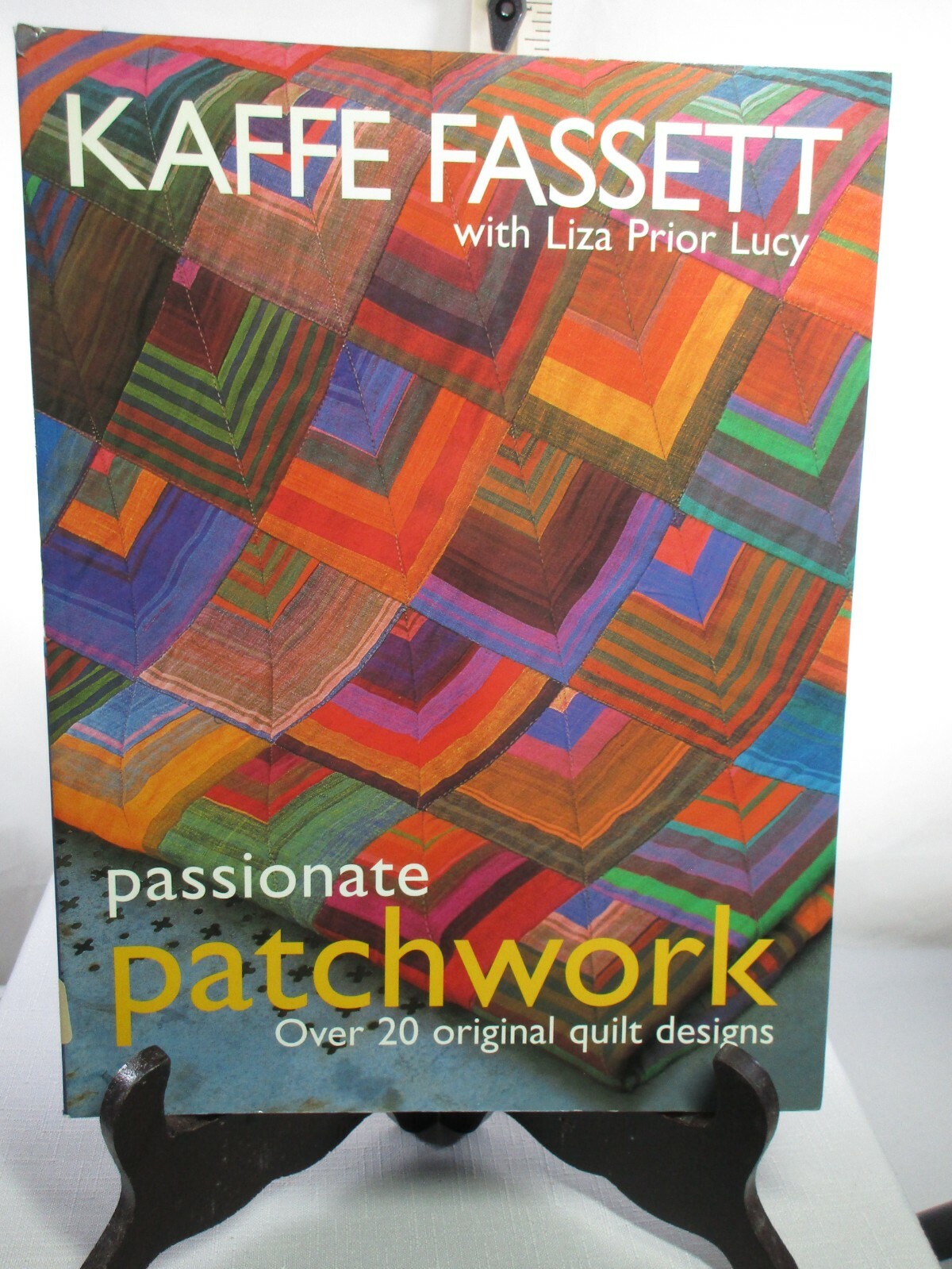 Passionate Patchwork : Over 20 Original Quilt Designs by Liza Prior ...
