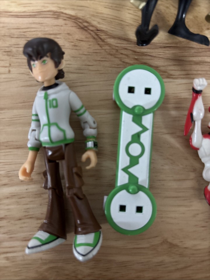 2011 Ben 10 Omniverse Bandai Action Figure Lot Ben Tennyson Feedback 30 ...