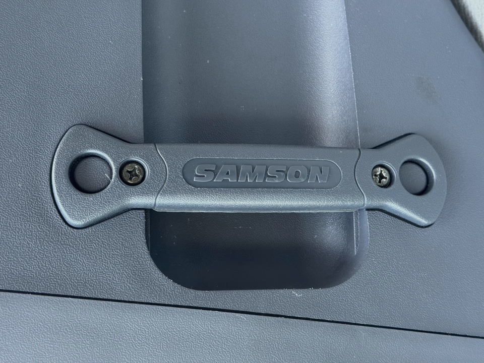 SAMSON XM610 MIXER WITH GATOR TRAVEL CASE COSMETIC KNOB REPAIR | eBay