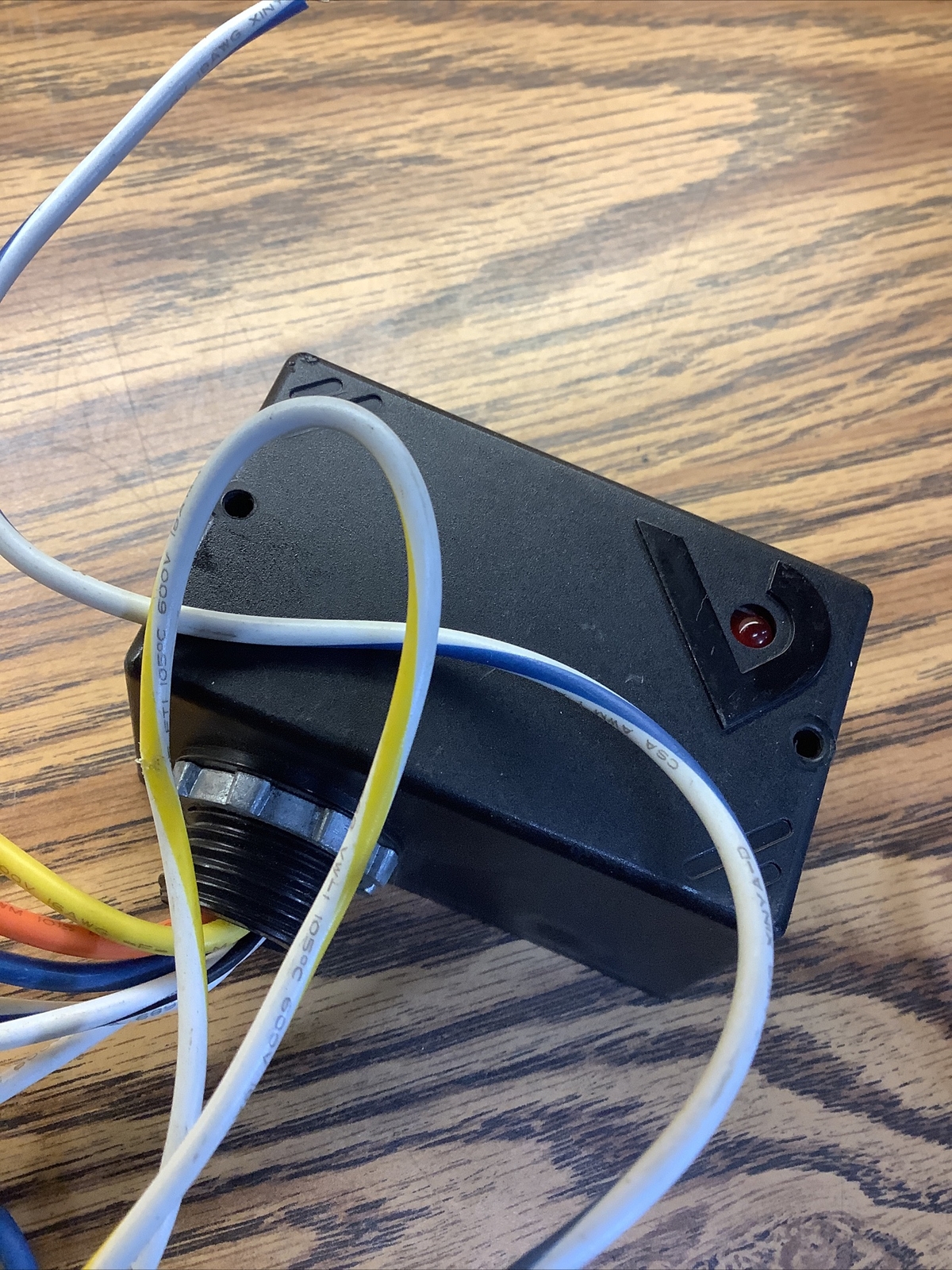 Hawkeye Zl0009-0a Victory 100 SPDT Enclosed Relay 10 Amp Max. for sale ...