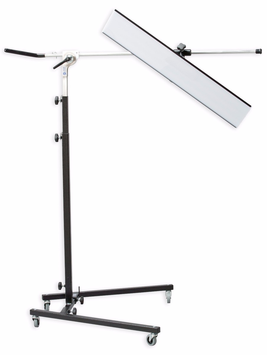 Pdr Lights Stand | Shelly Lighting