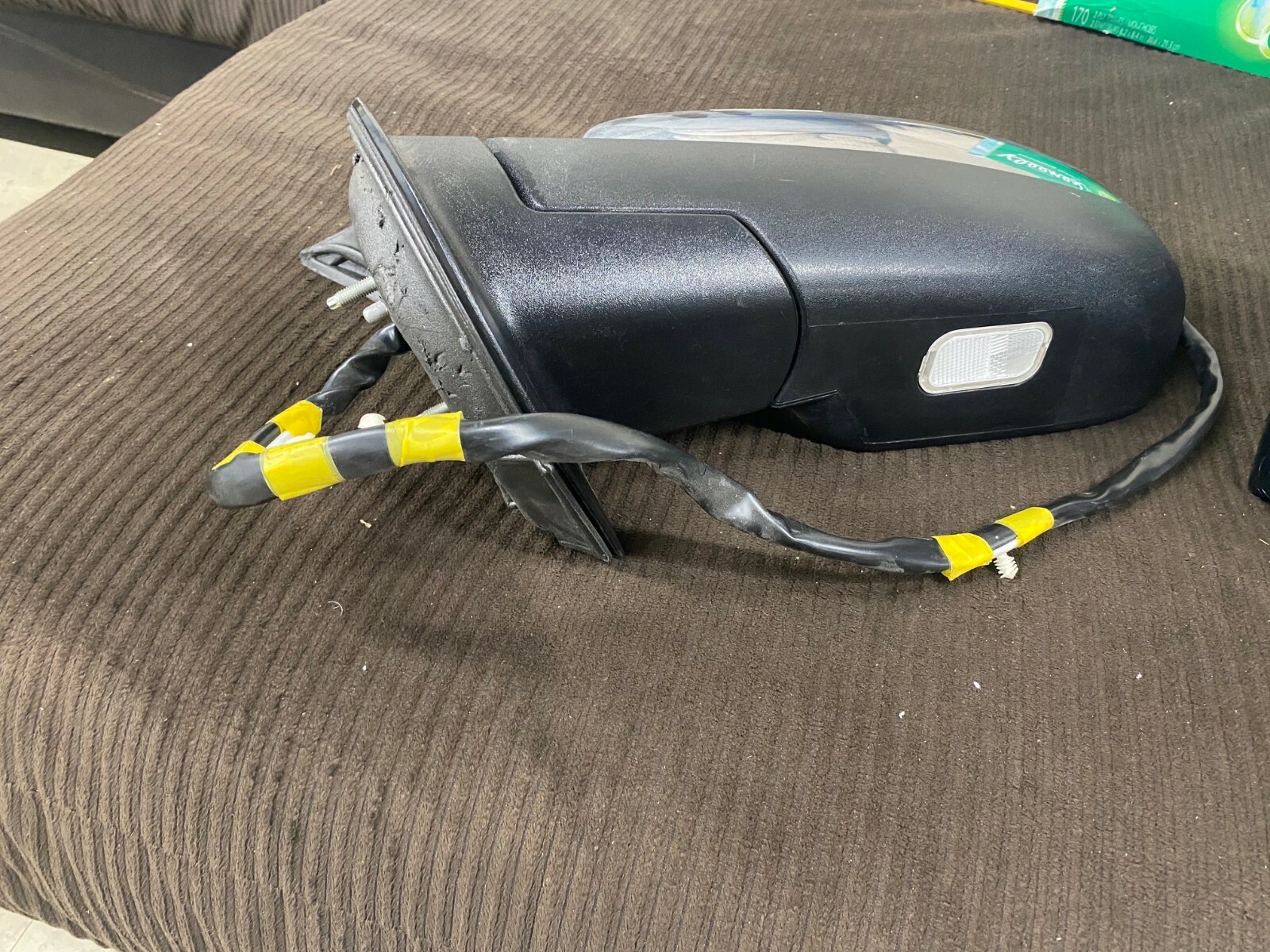 Chevrolet Tahoe Suburban GMC Yukon passenger Side View DL3 chrome ...