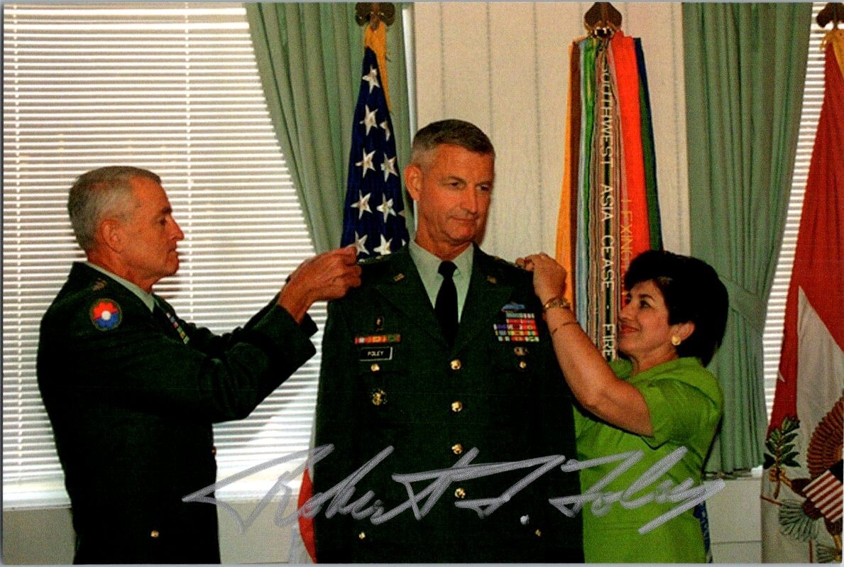 Robert F Foley Signed 4x6 Photo US Army Lieutenant General Medal of ...