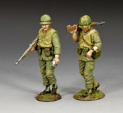 VN110 "On Patrol" Two USMC 'Grunts' King & Country Model Toy Soldiers ...
