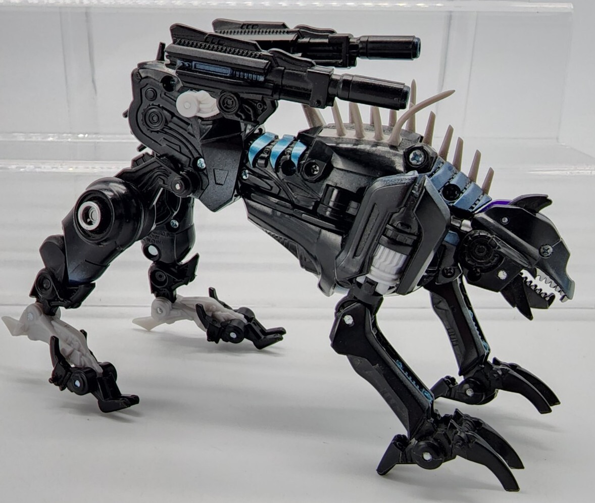 Ravage Transformers Toy