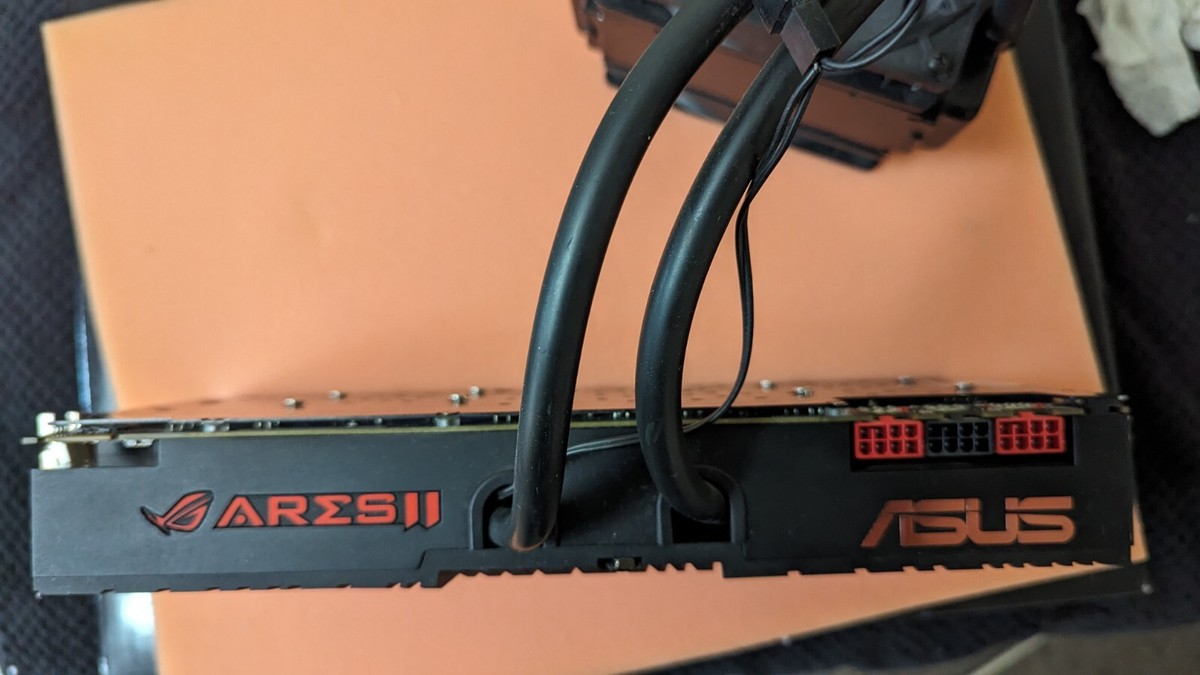 Asus Rog Ares Ati Asus Ares II Limited Edition Dual GPU Crossfire