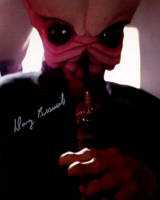 DOUG BESWICK SIGNED 8x10 PHOTO FIGRIN D'AN CANTINA BAND ILM STAR WARS ...