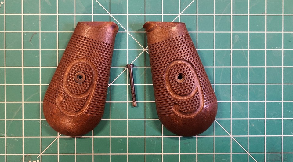 GRIP SCREW AND ESCUTCHEONS "9" GRIPS MCG Replica C96 BROOMHANDLE MAUSER ...