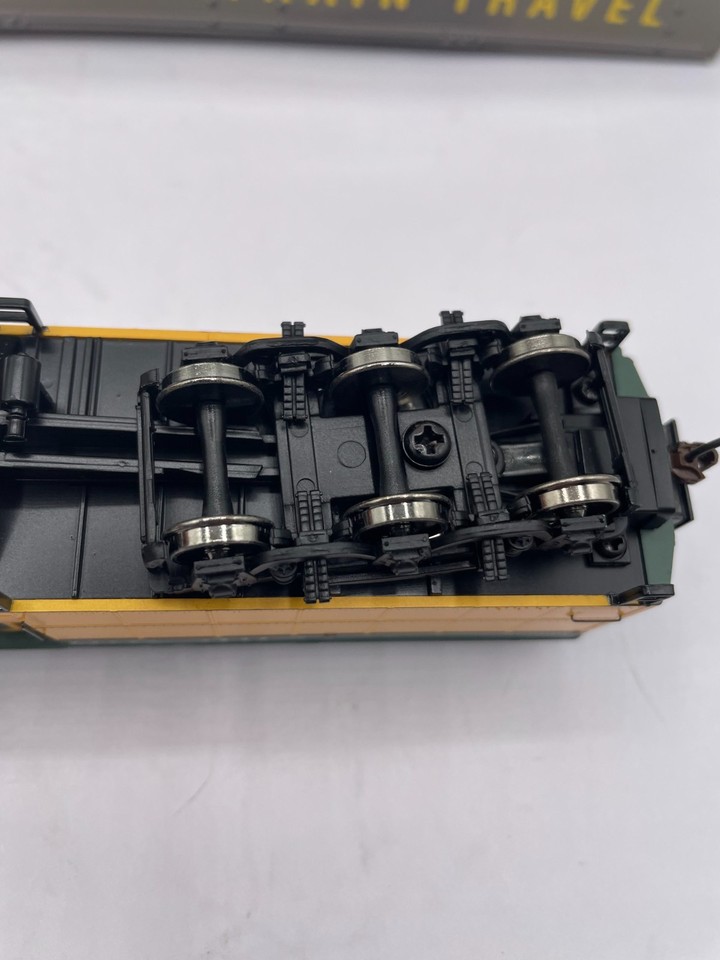 WALTHERS HO CNW Heavyweights ACF 70' BAGGAGE CAR 932-10506 Chicago ...