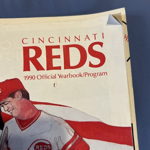1990 Cincinnati Reds Official Yearbook Program Rosters/Stats/Scorecard ...