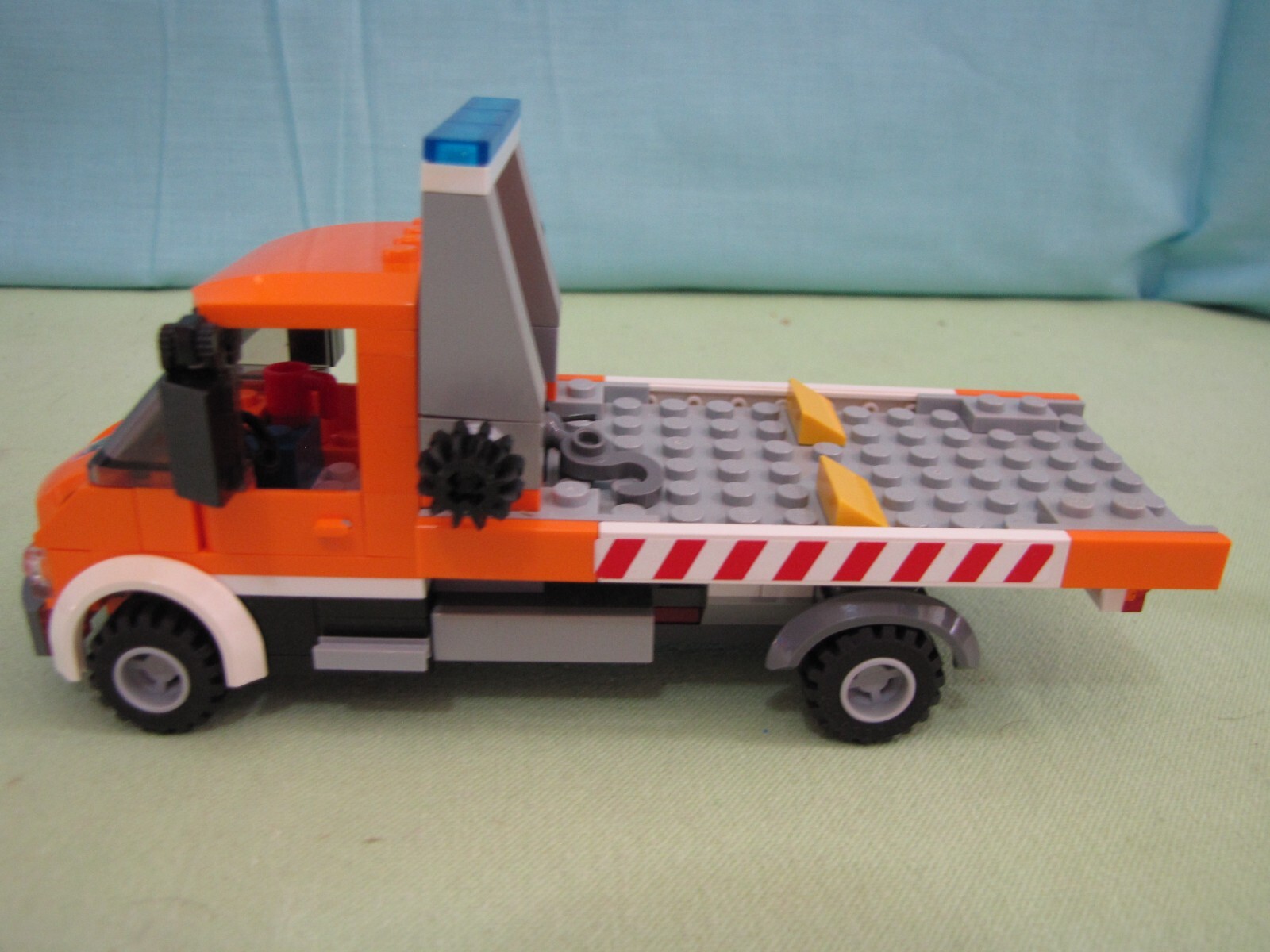 pre-owned GENUINE LEGO CITY #60017 FLATBED TRUCK complete with ...